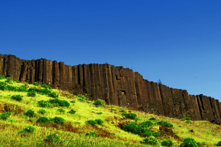 Washington Hikes: The Columbia Gorge Labyrinth Has It All - This Way To ...